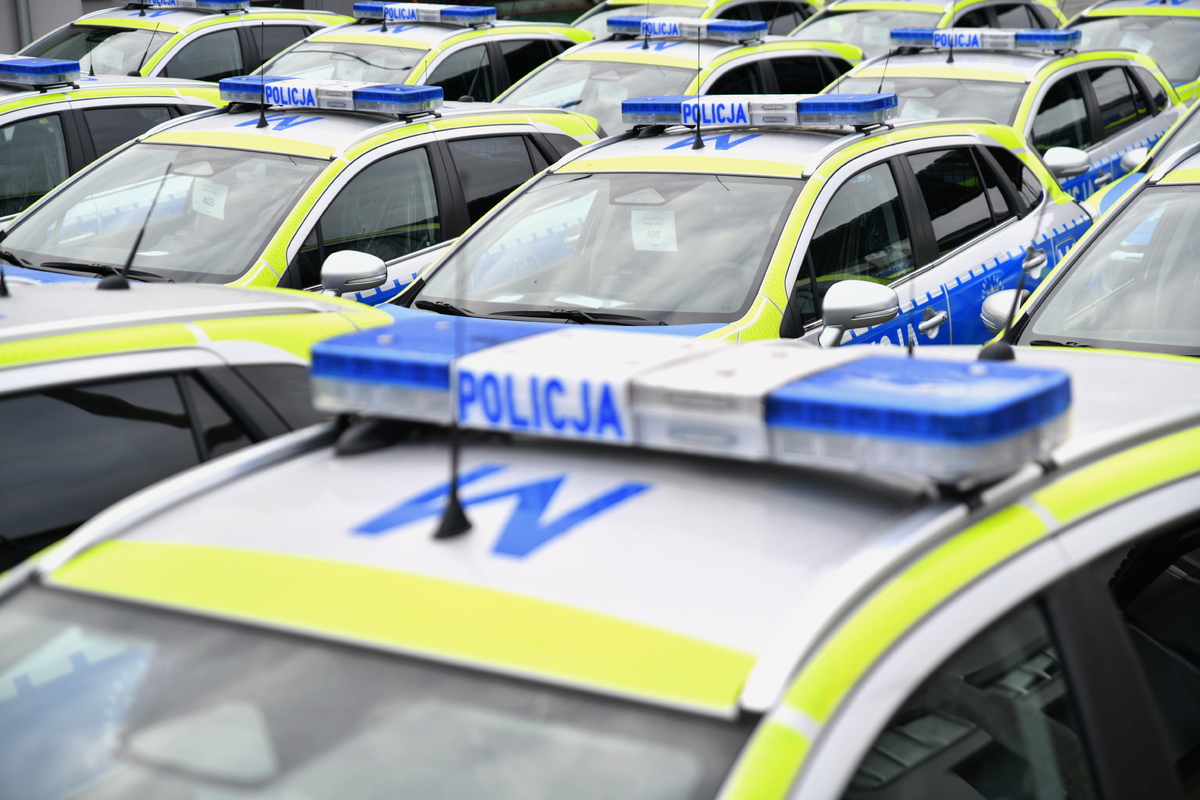 48 nowych samochodów podlaskich policjantów - Aktualności Policja Podlaska